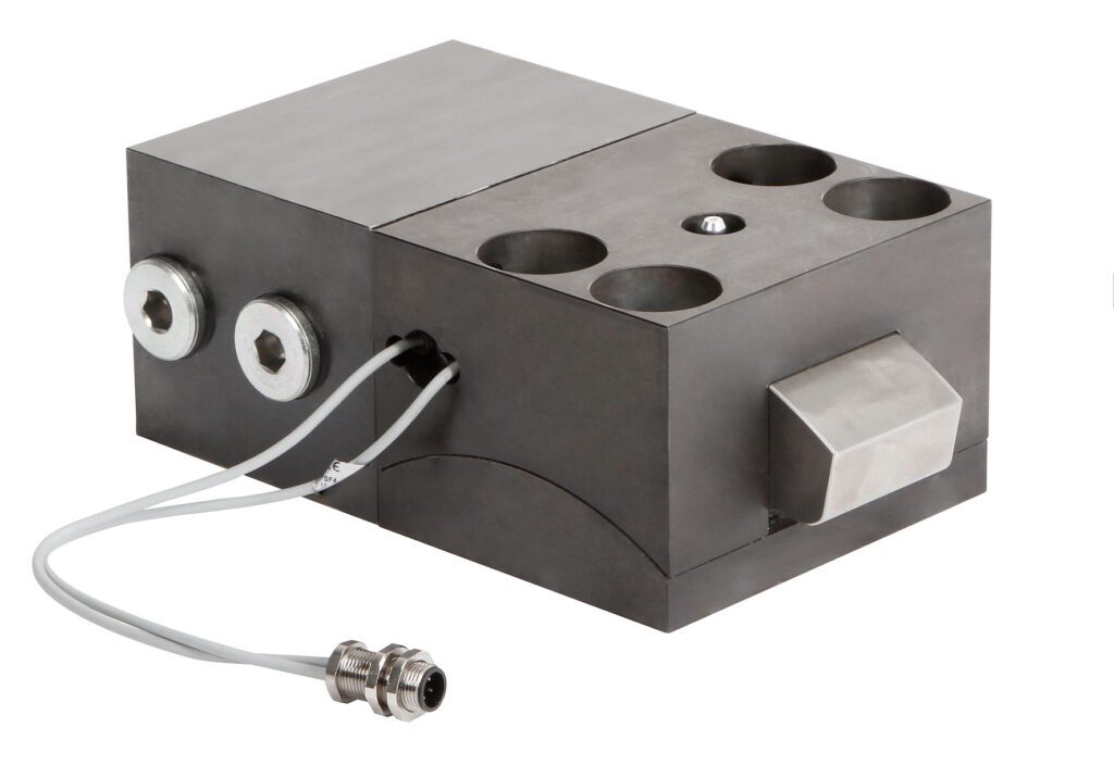 CLAMPS FOR HIGH-TEMPERATURE APPLICATIONS | M&MT - Materials ...
